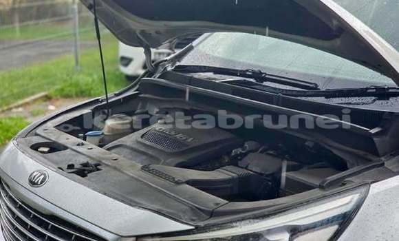 Buy used kia carnival other car in bandar seri begawan in brunei-muara ...